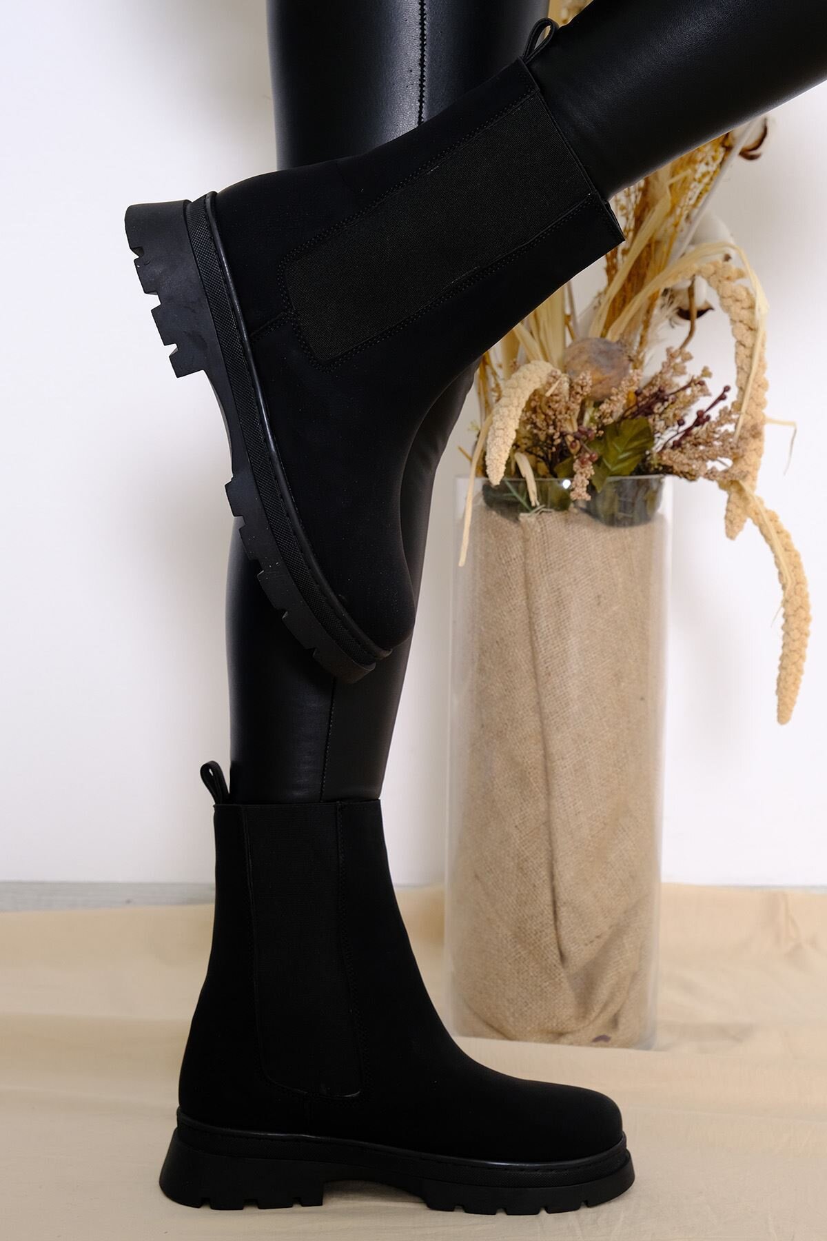 Remiss Siyah Deri Yan Lastik Detaylı Bot | ElbiseBul